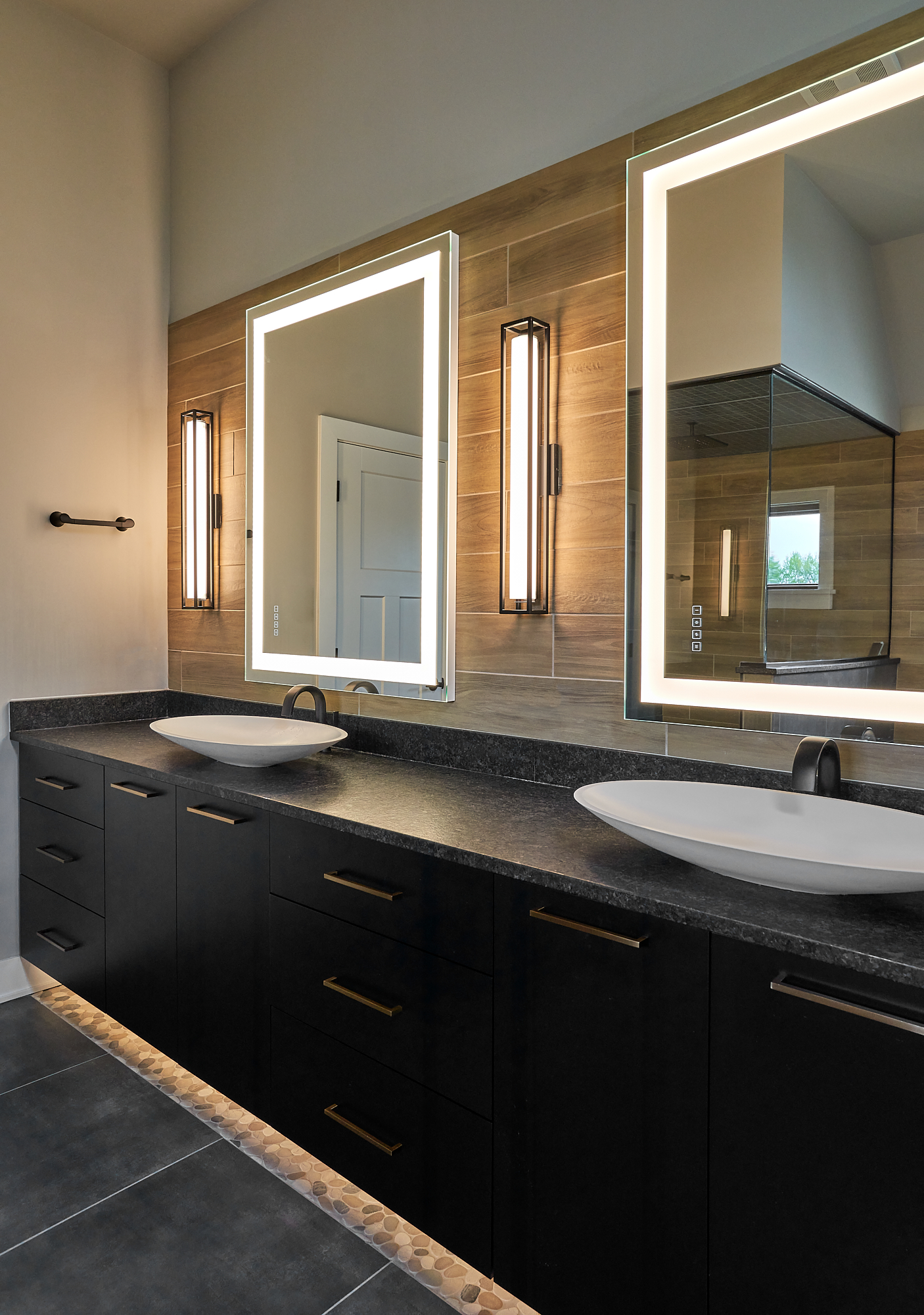 Transitional with a Modern Edge - New Perspective Design